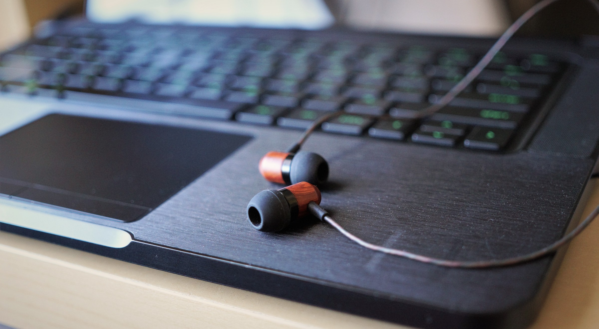 Shozy Zero Review – All-Natural Stunner – Everyday Listening