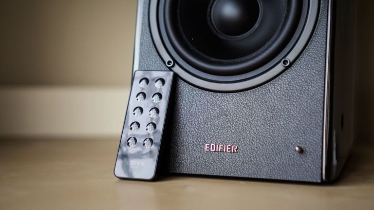 Edifier R2000DB Review – Back in Black – Everyday Listening