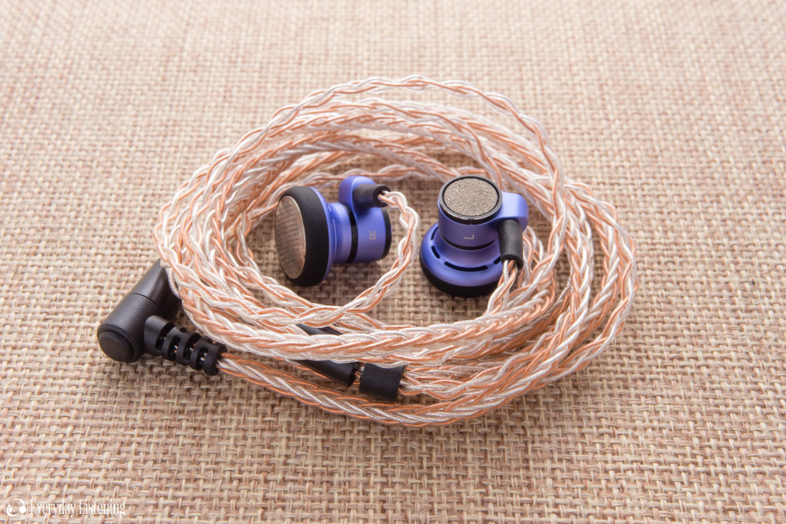 Astrotec Lyra Collection 32ohm Review – Superior Expression – Everyday ...