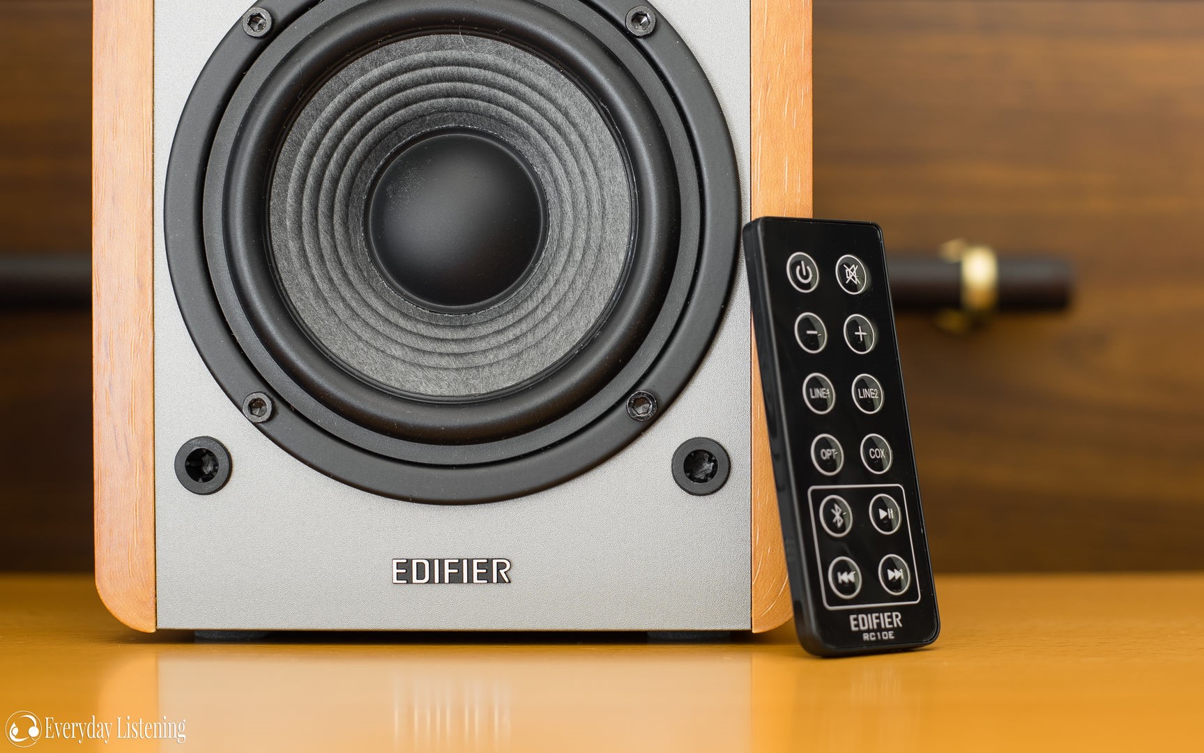 Edifier R1280DB Review – Easygoing – Everyday Listening